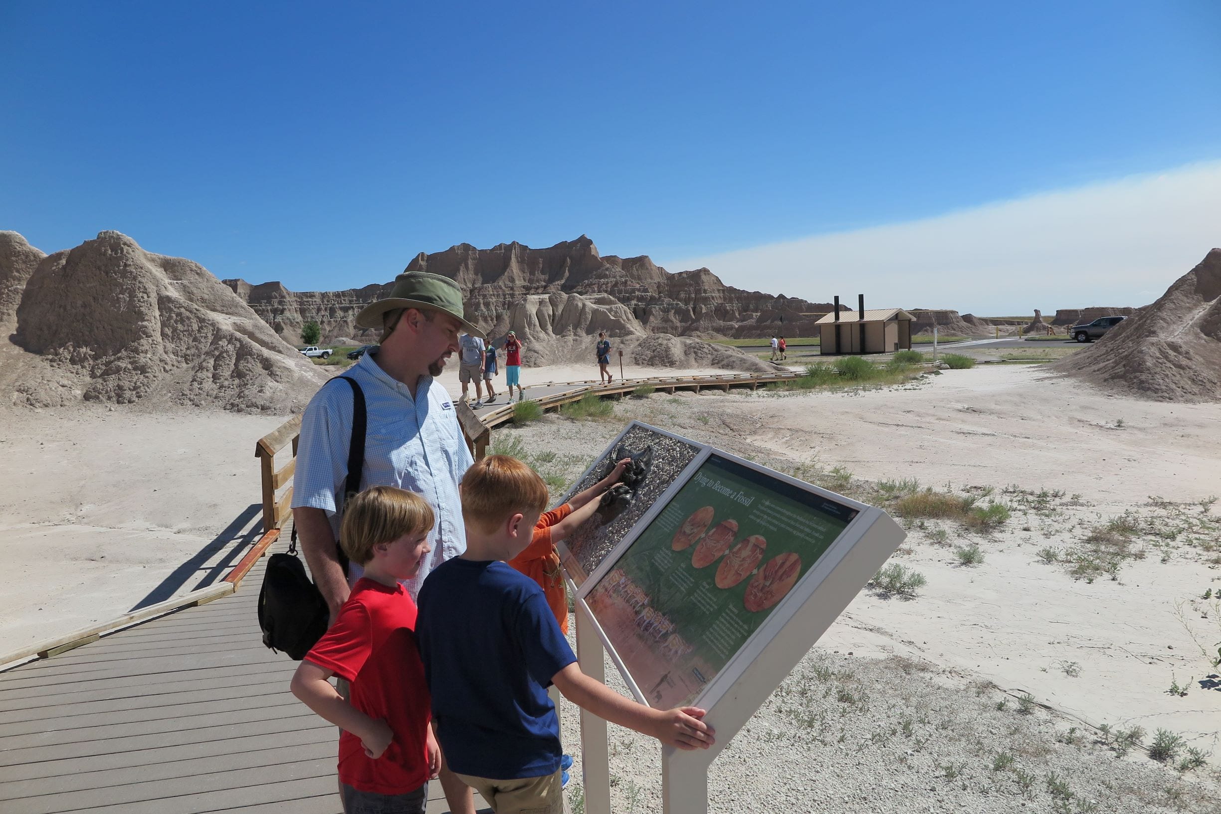 Badlands National Park: Best Sites, Hikes & Activities (Family-Friendly ...
